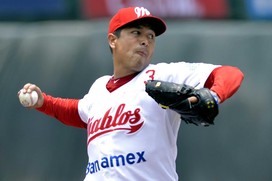 Rodrigo López cambia spikes por micrófono - Grupo Milenio