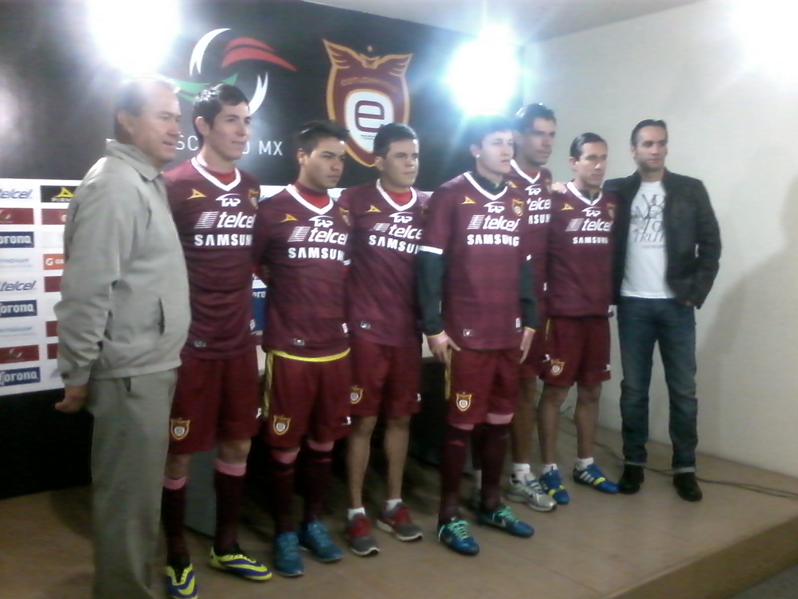 Se arma Estudiantes Tecos con seis refuerzos