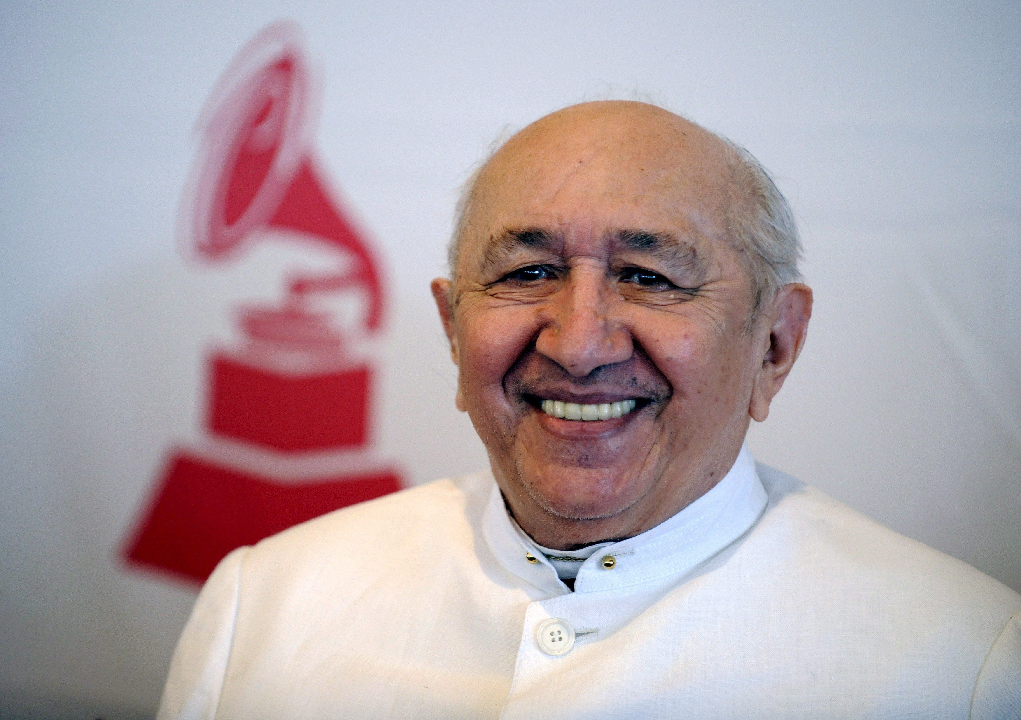 Muere cantautor Simón Díaz, el autor de "Caballo Viejo" - Grupo Milenio