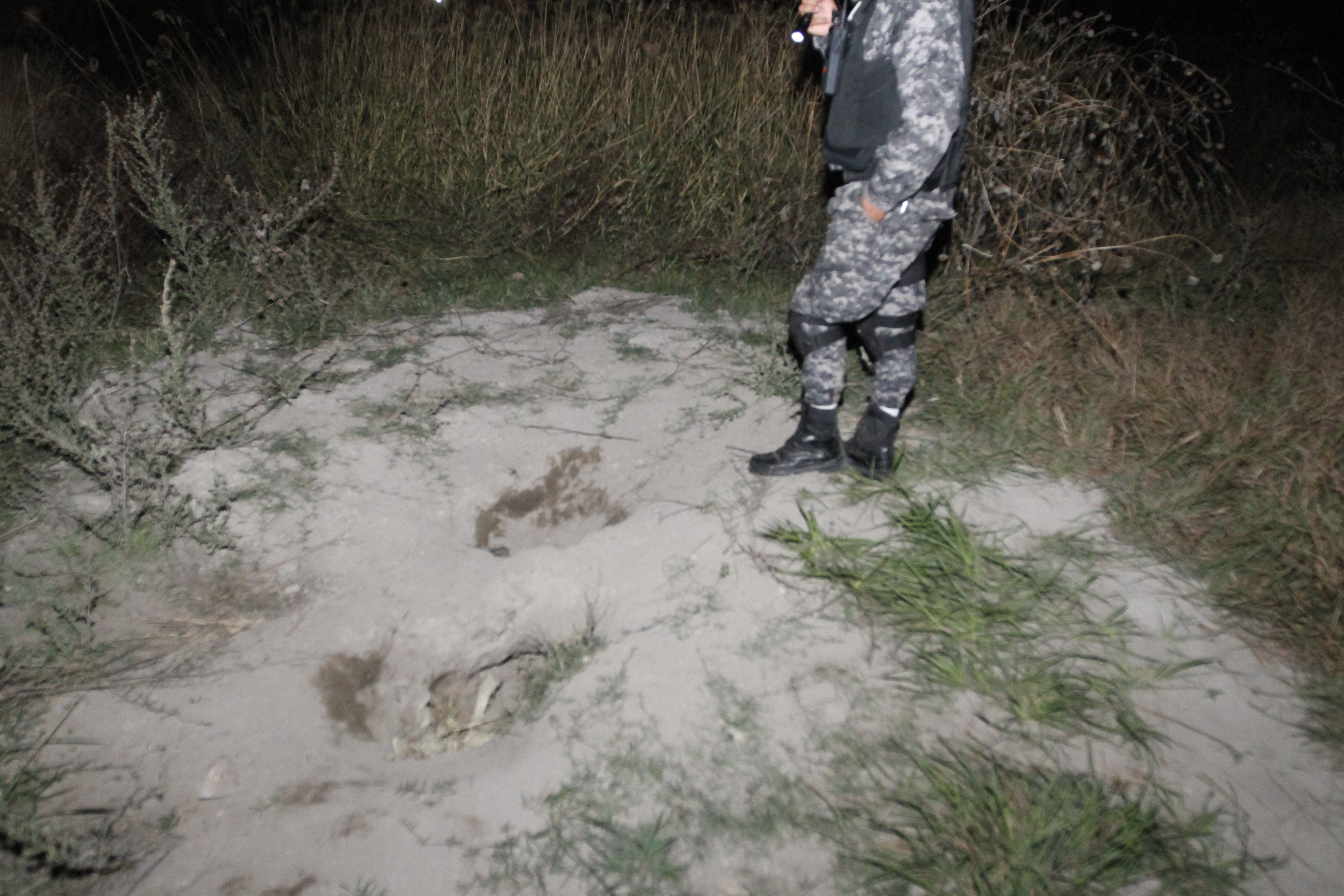Hallan seis cuerpos en fosa del Cerro del Gato - Grupo Milenio
