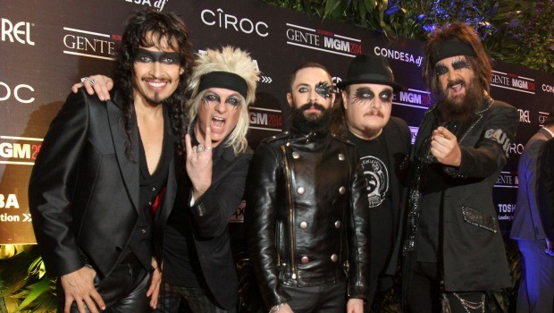 Regresa Moderatto a los covers y al metal