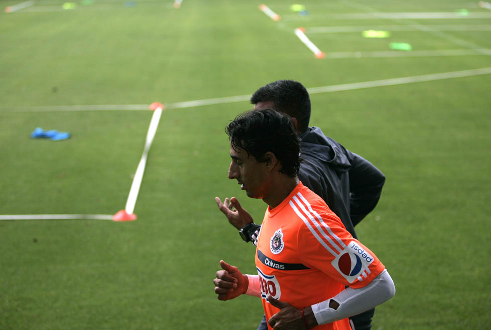 Primeros pasos de Fernando Arce en Chivas