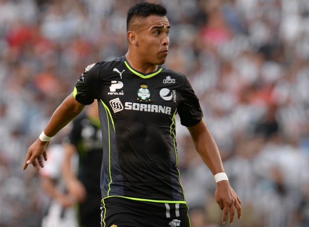 A Rayados le ofrecen a Rodolfo Salinas