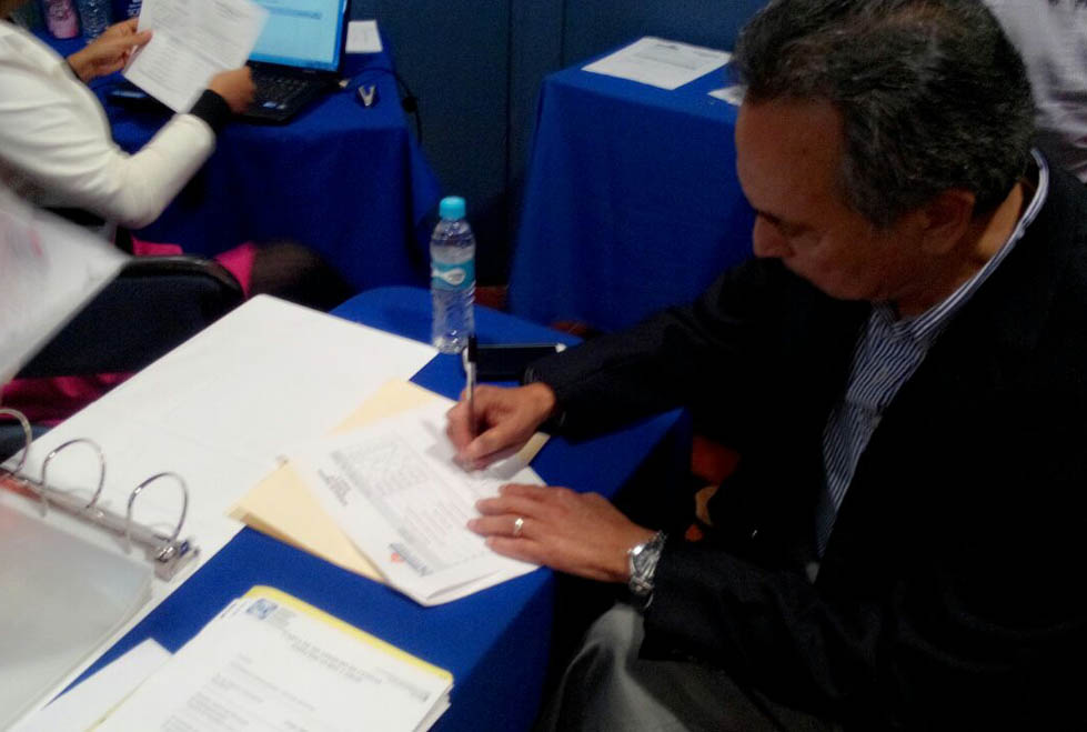 Fernando Garza se pre registra por Guadalajara - Grupo Milenio