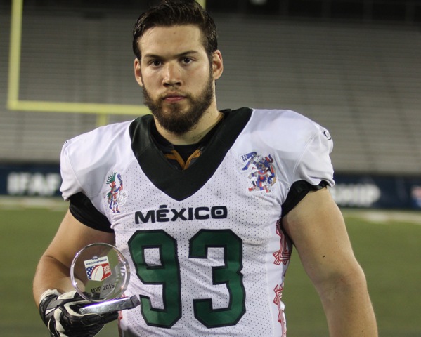 La medalla y la NFL, los ideales de Octavio González