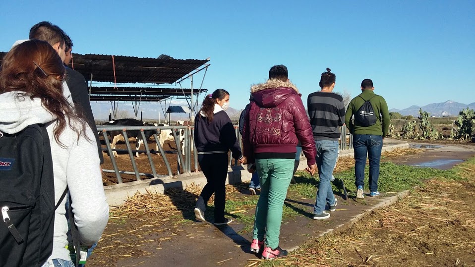 Alumnos levantan huelga en el CBTA 47 de León Guzmán - Grupo Milenio