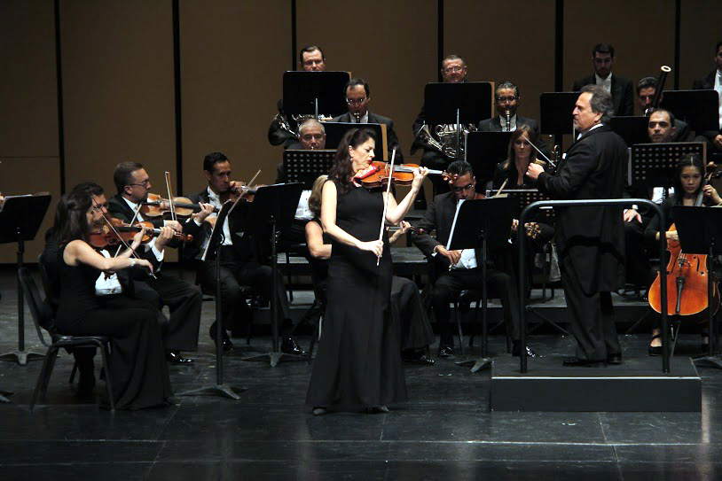 Erika Dobosiewicz cierra temporada de la Camerata - Grupo Milenio