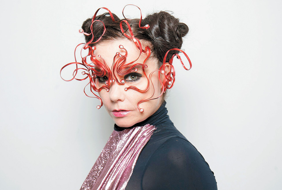 Björk agradece a sus seguidores con 'show' en exposición digital ...