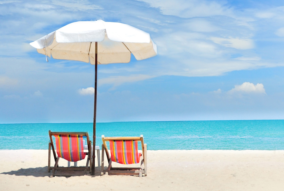 Cómo protegerte del sol en la playa este verano