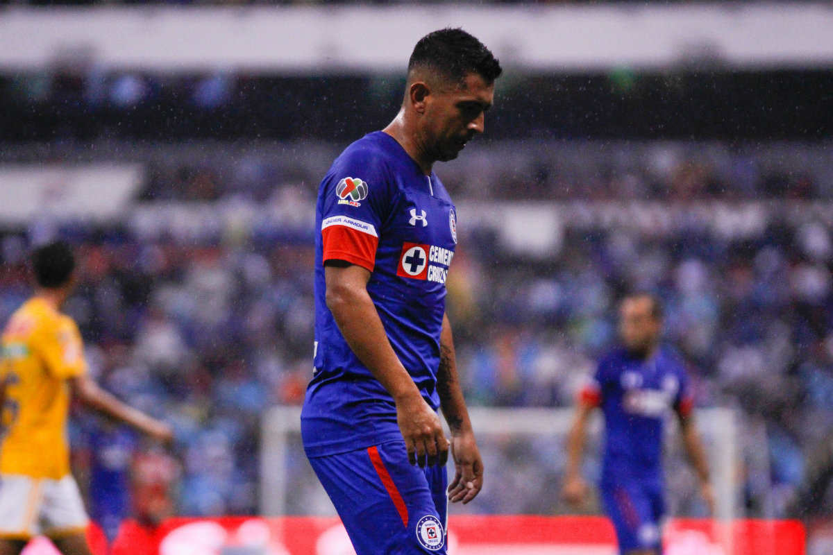 Cruz Azul: Elías Hernández enfrenta una demanda en el TAS por su ...
