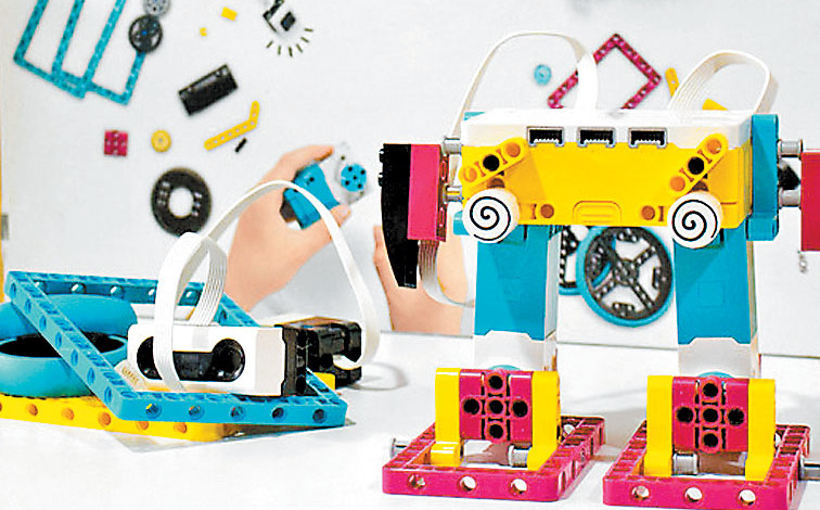 Lego y RobotiX impulsan el conocimiento con SPIKE Prime - Grupo Milenio