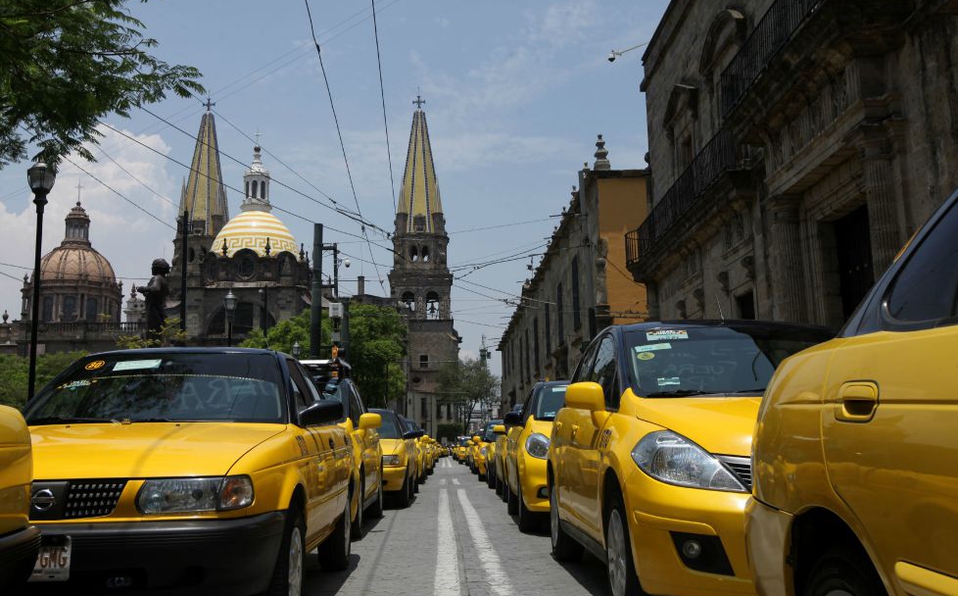 Guadalajara: A un mes de su debut Eiby Taxi cuenta con 5 mil usuarios ...