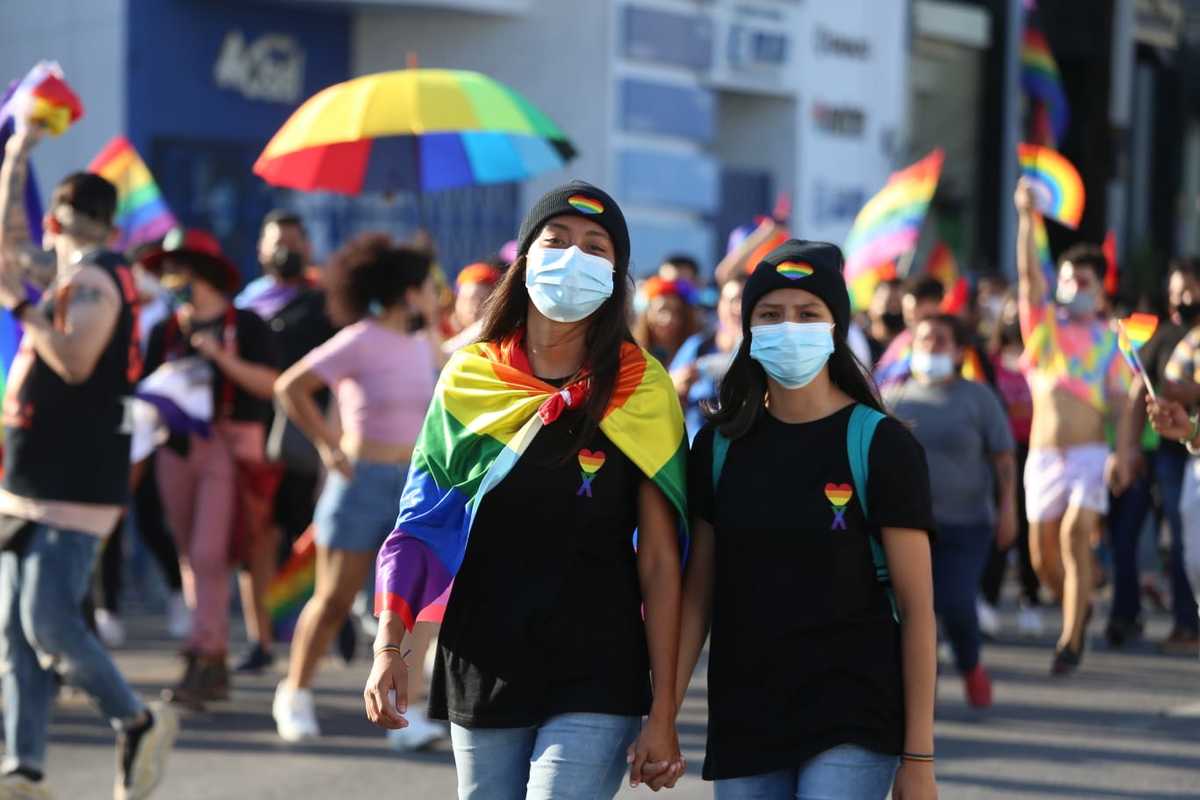 Marcha de la Diversidad LGBT toma las calles de Monterrey - Grupo Milenio