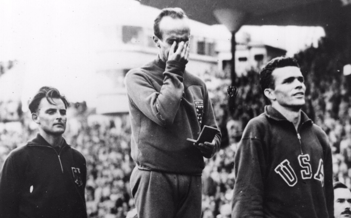 Joseph Barthel, el atleta que celebró un oro olímpico sin su himno ...