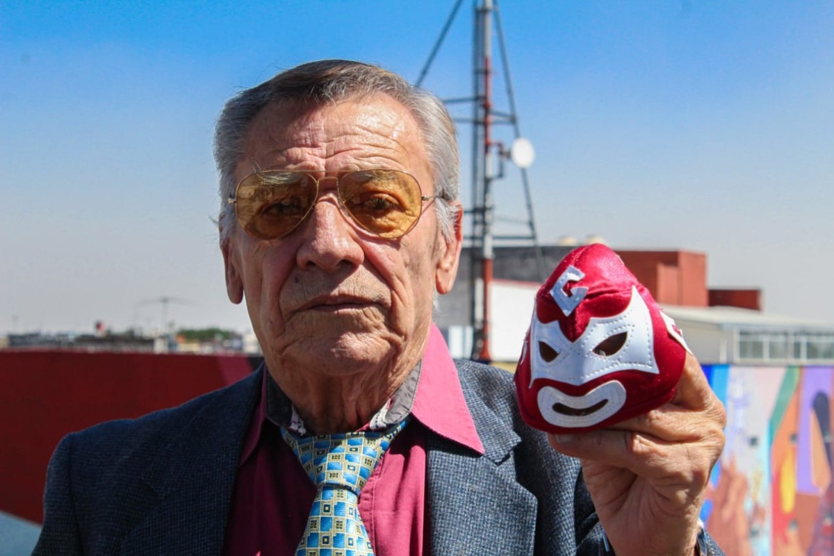 Rafa El Maya referee de lucha libre con 50 años de trayectoria - Grupo ...