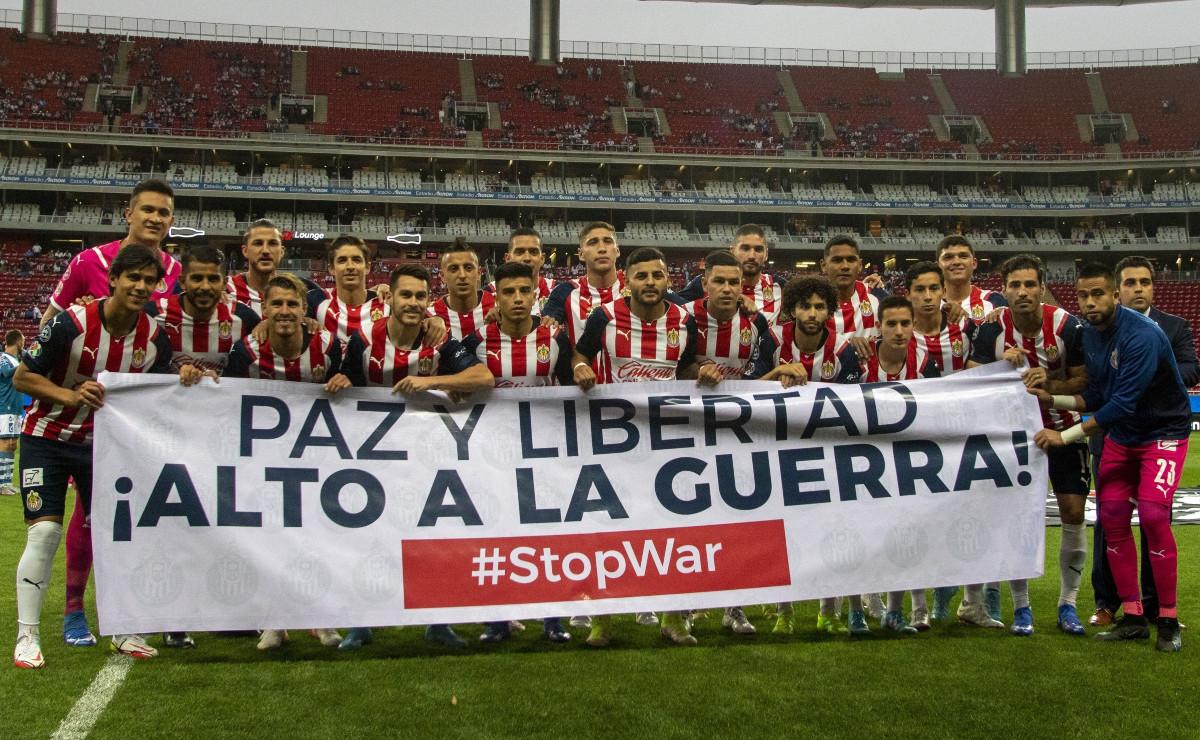 Clásico Nacional. Chivas recibe a América con estadio Akron blindado ...