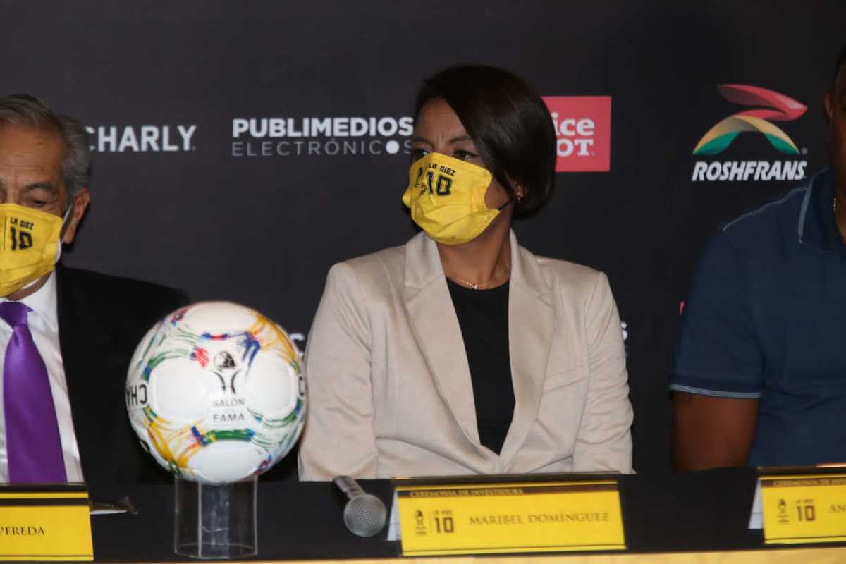 Maribel Dominguez reconoce a mujeres futbolistas de la Liga MX Femenil ...